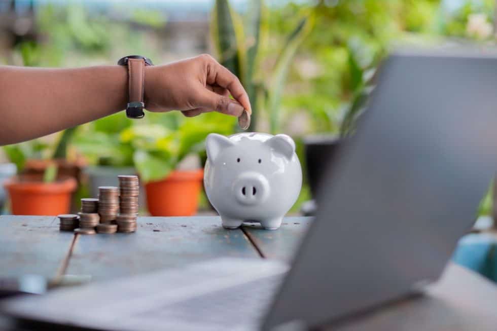 Kako da tvoja štednja raste uz minimalan rizik - Extracafe.rs