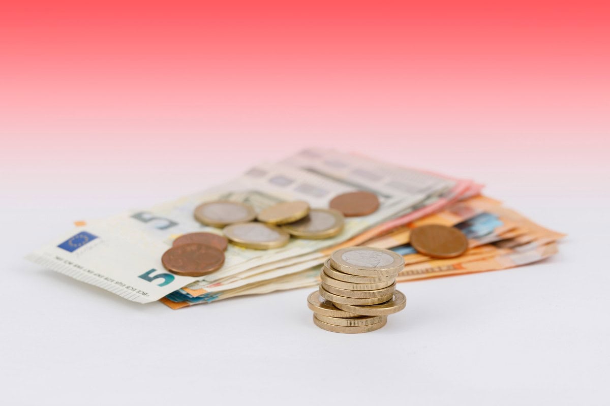 Vodič kroz kamatne stope u 2025. godini - Extracafe.rs